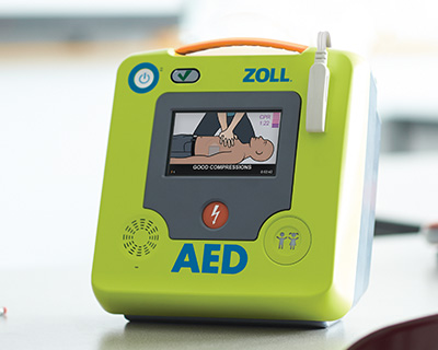AEDs and Trauma Kits for Sports & Athletics | ZOLL Medical